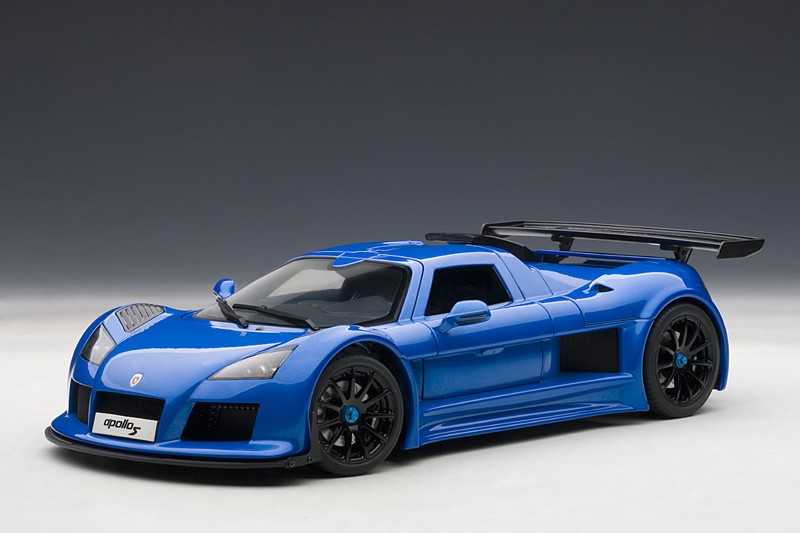 Modellauto GUMPERT APOLLO (BLUE) 2005 AUTOart 1:18 bei modellauto18.de